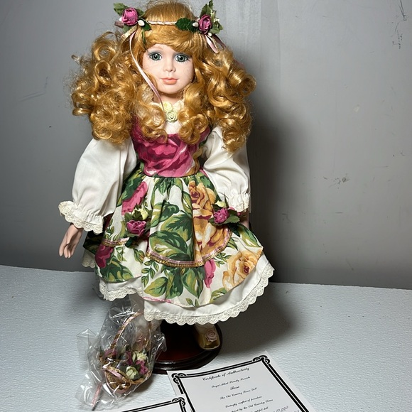 Royal Albert | Accents | 6 Royal Albert Old Country Roses Porcelain ...